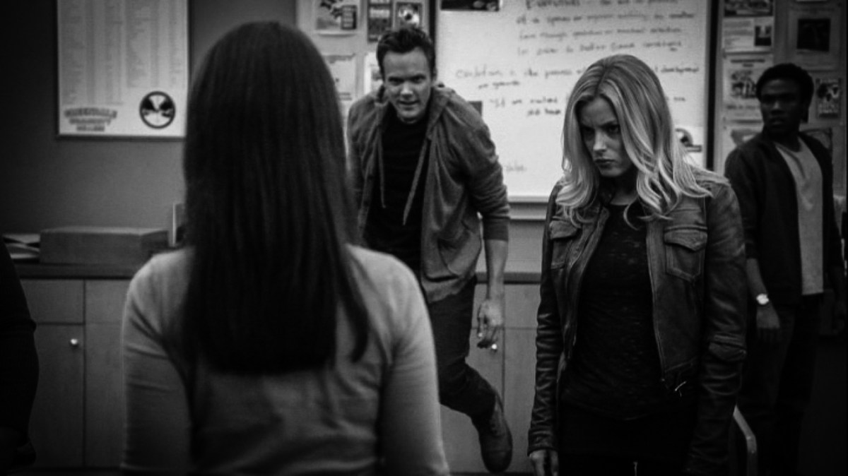 Community, Season 2 – Seeing Things Secondhand